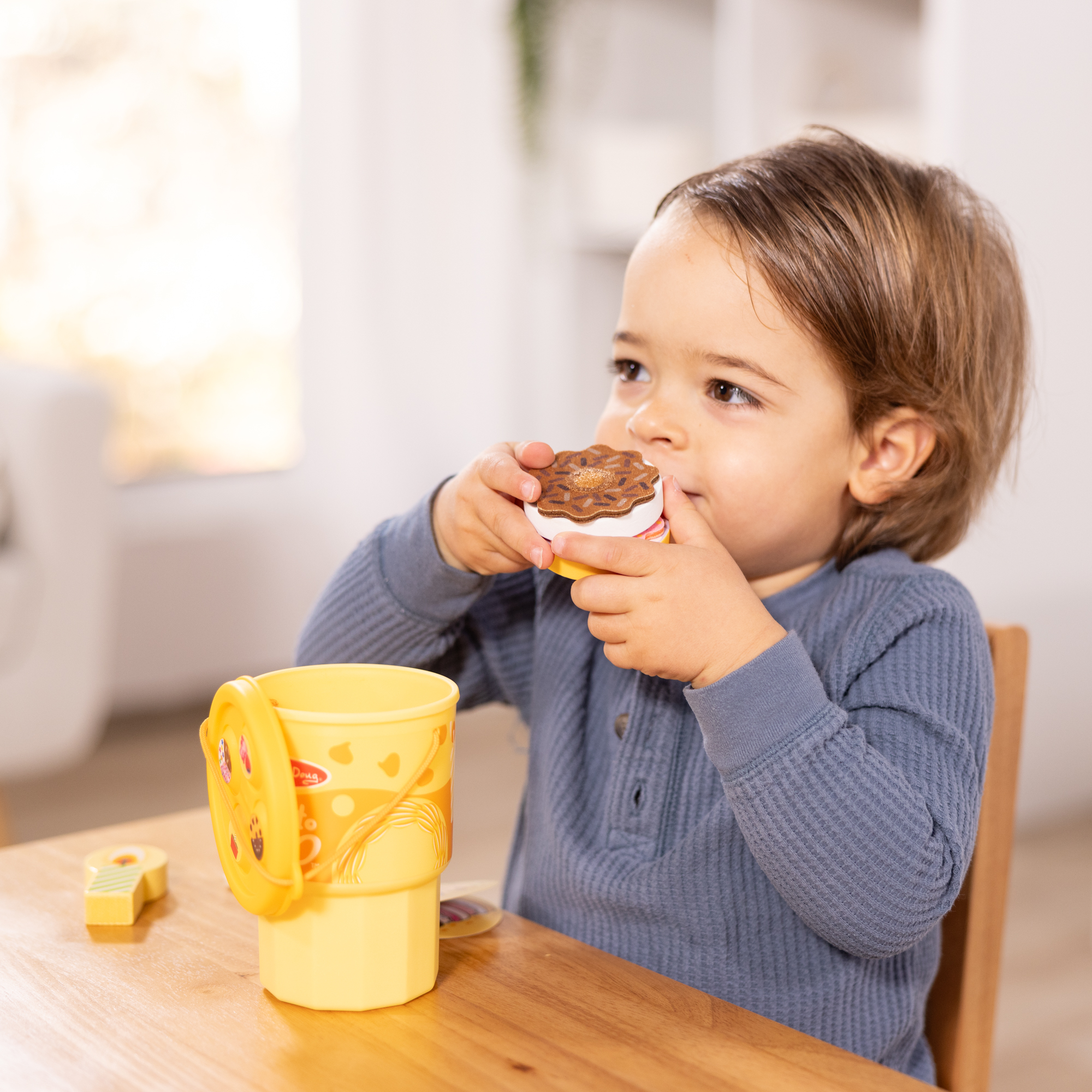 Product: Play to Go Cake & Cookies Play Set