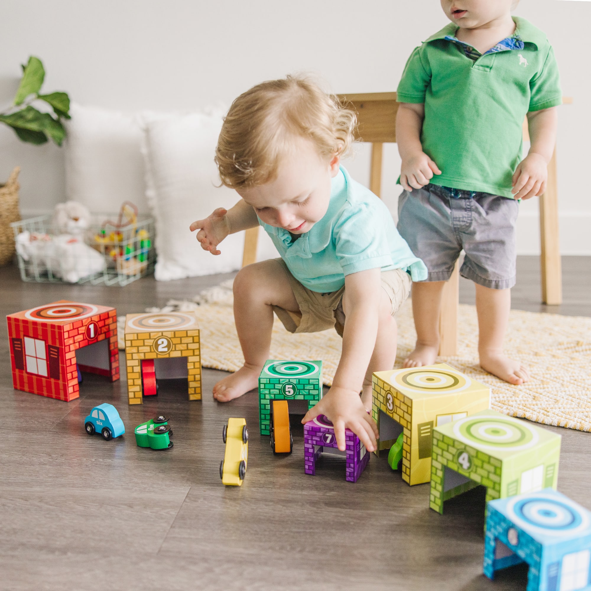 Product: Nesting & Sorting Garages & Cars